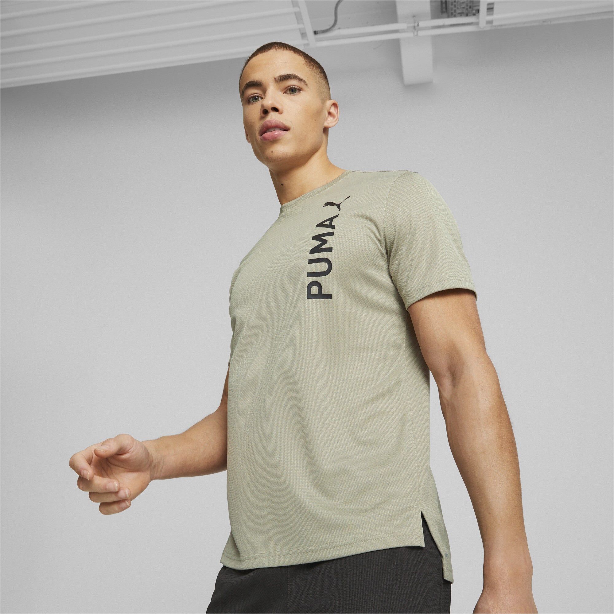 Men PUMA T-shirts & Tops – Page 3 – THE MIX